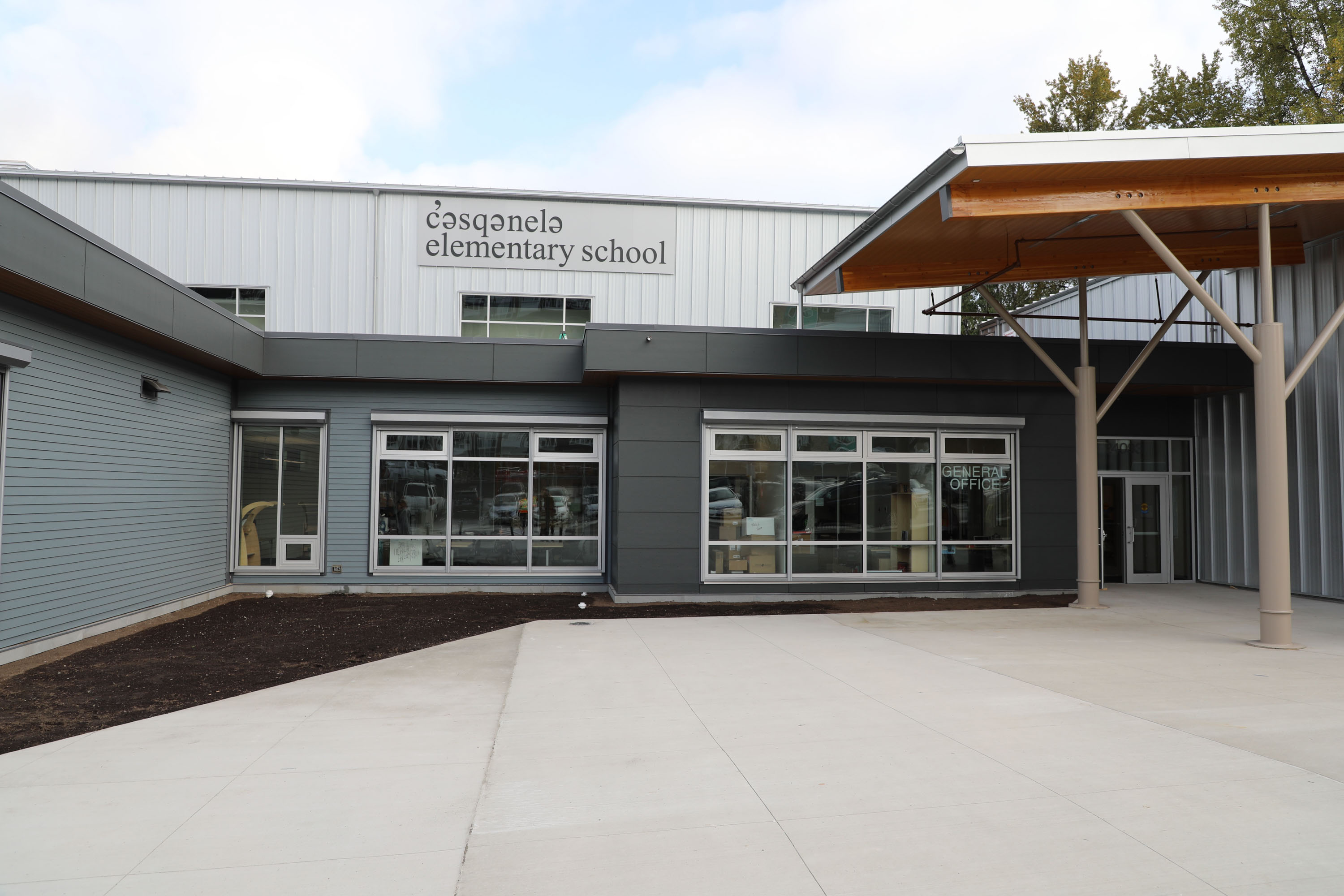 c̓əsqənelə Elementary - Maple Ridge - Pitt Meadows International Program